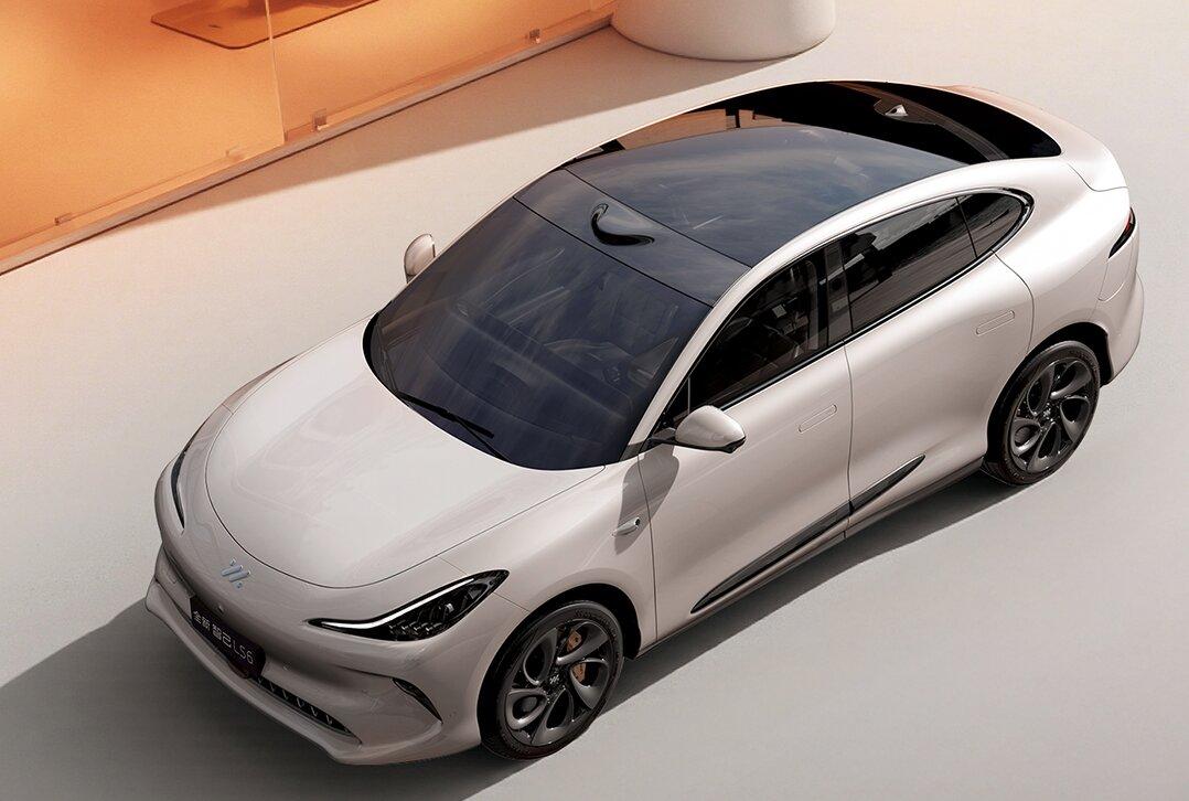 “满配SUV”全新智己LS6剧院版上市 锁定“20万级纯电SUV最优选”_深圳新闻网
